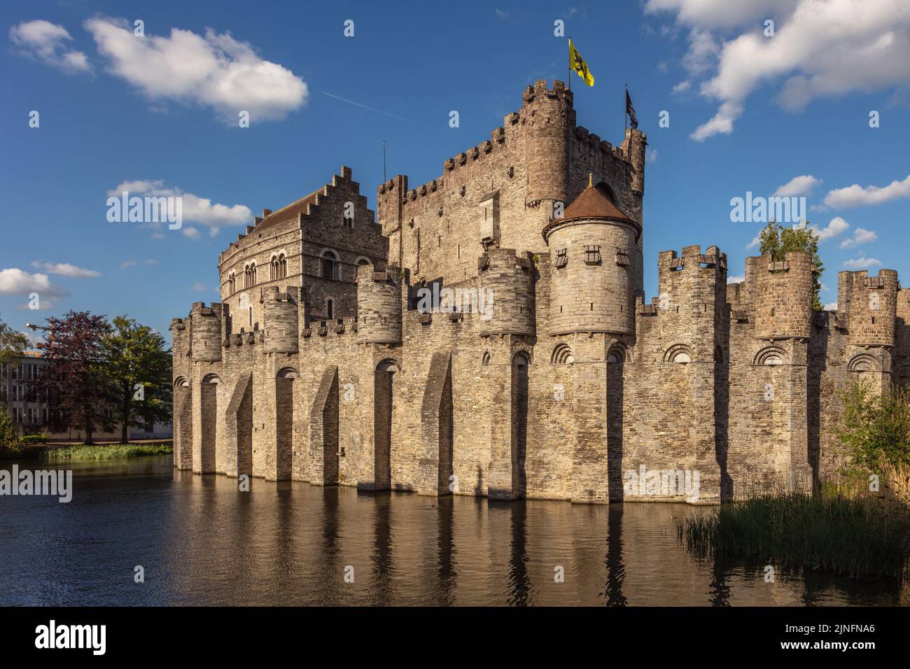 Medieval fortress prison hi-res stock photography and images - Alamy