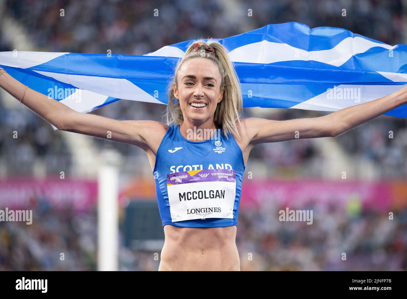 Eilish McColgan celebrates after winning gold for Scotland in the 10k ...
