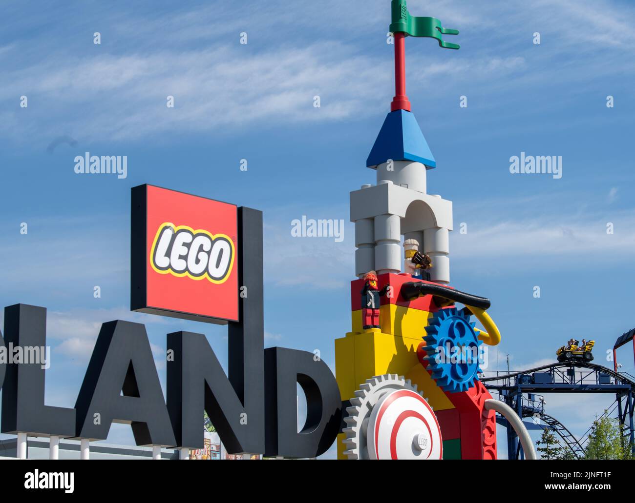 Legoland logo hi-res stock photography and images - Alamy