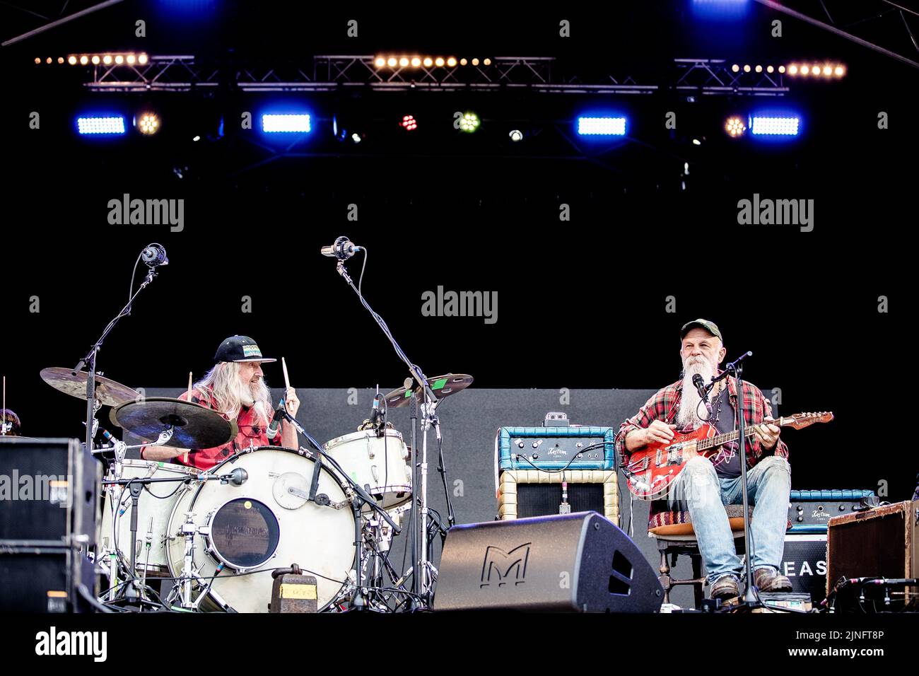 Seasick Steve and Dan Magnusson performing at Carfest North in Cheshire ...