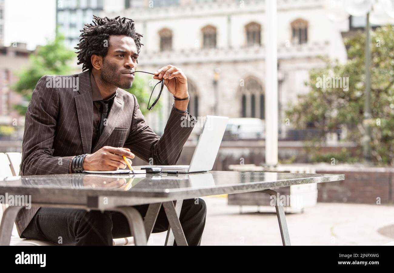 Al desko hi-res stock photography and images - Alamy