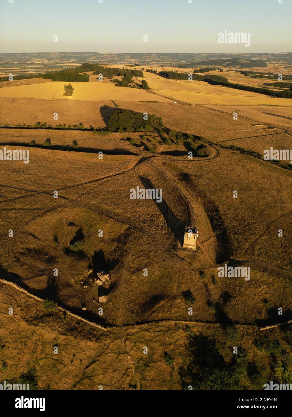 Elephant Stone The Banbury Stone. Parsons Folly Tower up the Way ...