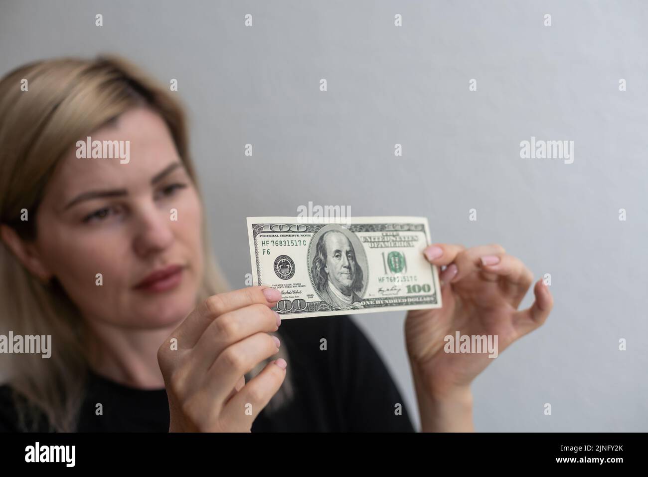 100 dollar bill watermark hi-res stock photography and images - Alamy