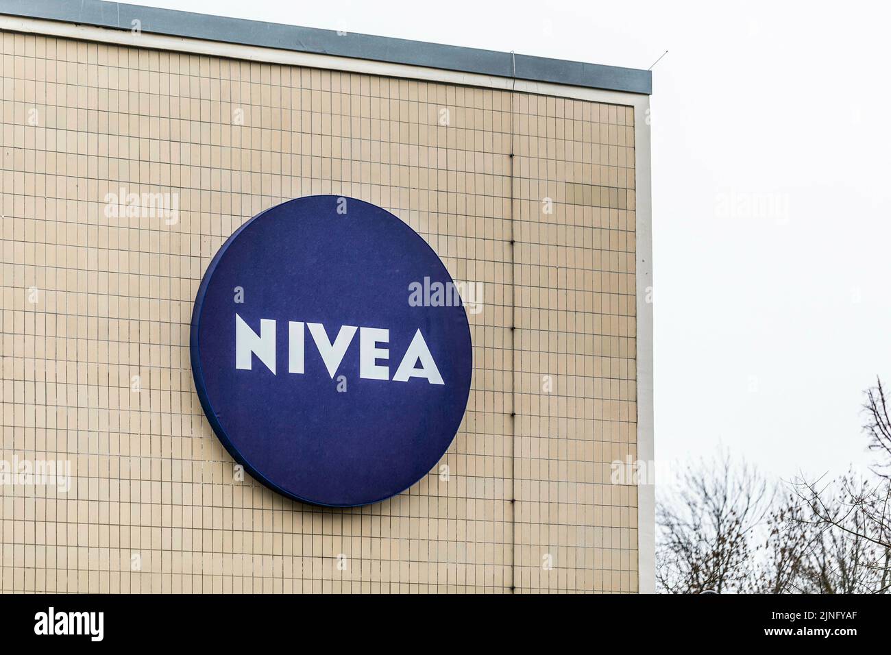 Nivea Logo
