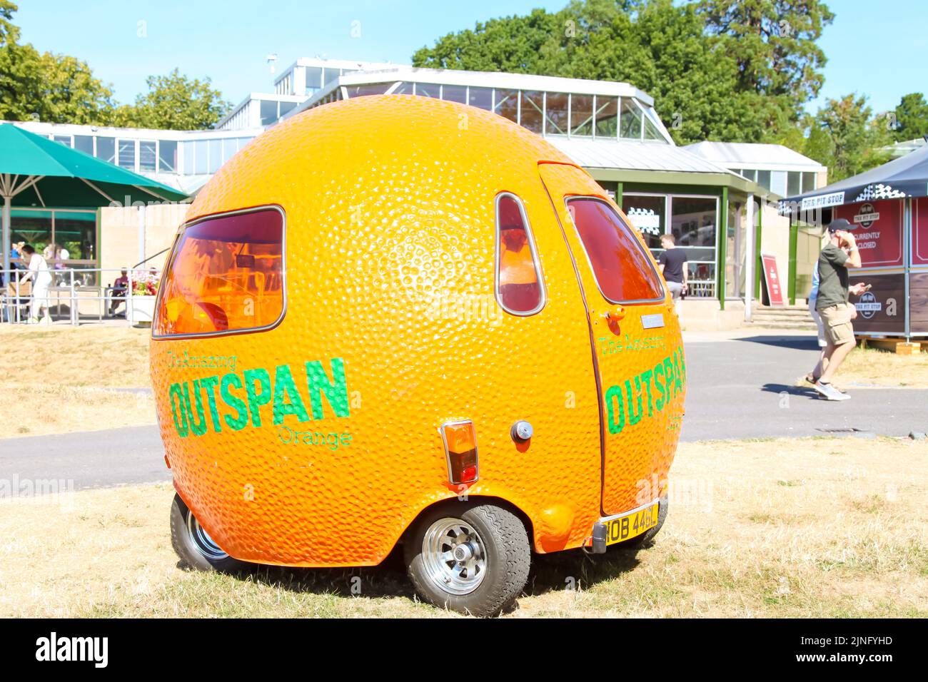 1972 mini outspan orange hi-res stock photography and images - Alamy