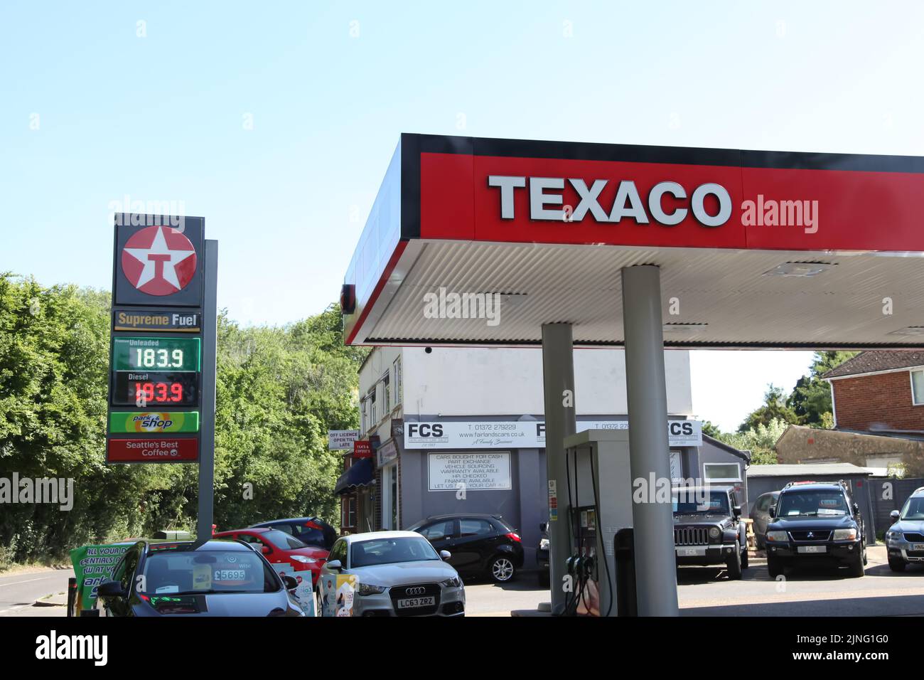 Texaco filling station 2020s hi-res stock photography and images - Alamy