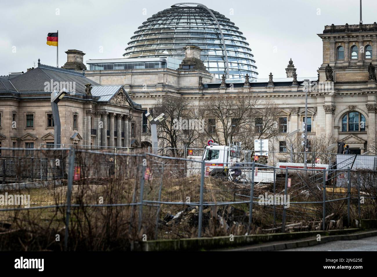 Politik politics politician politician landscape qf horizontal f hi-res ...