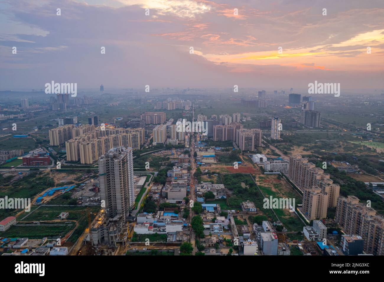 Lucknow streets hi-res stock photography and images - Alamy