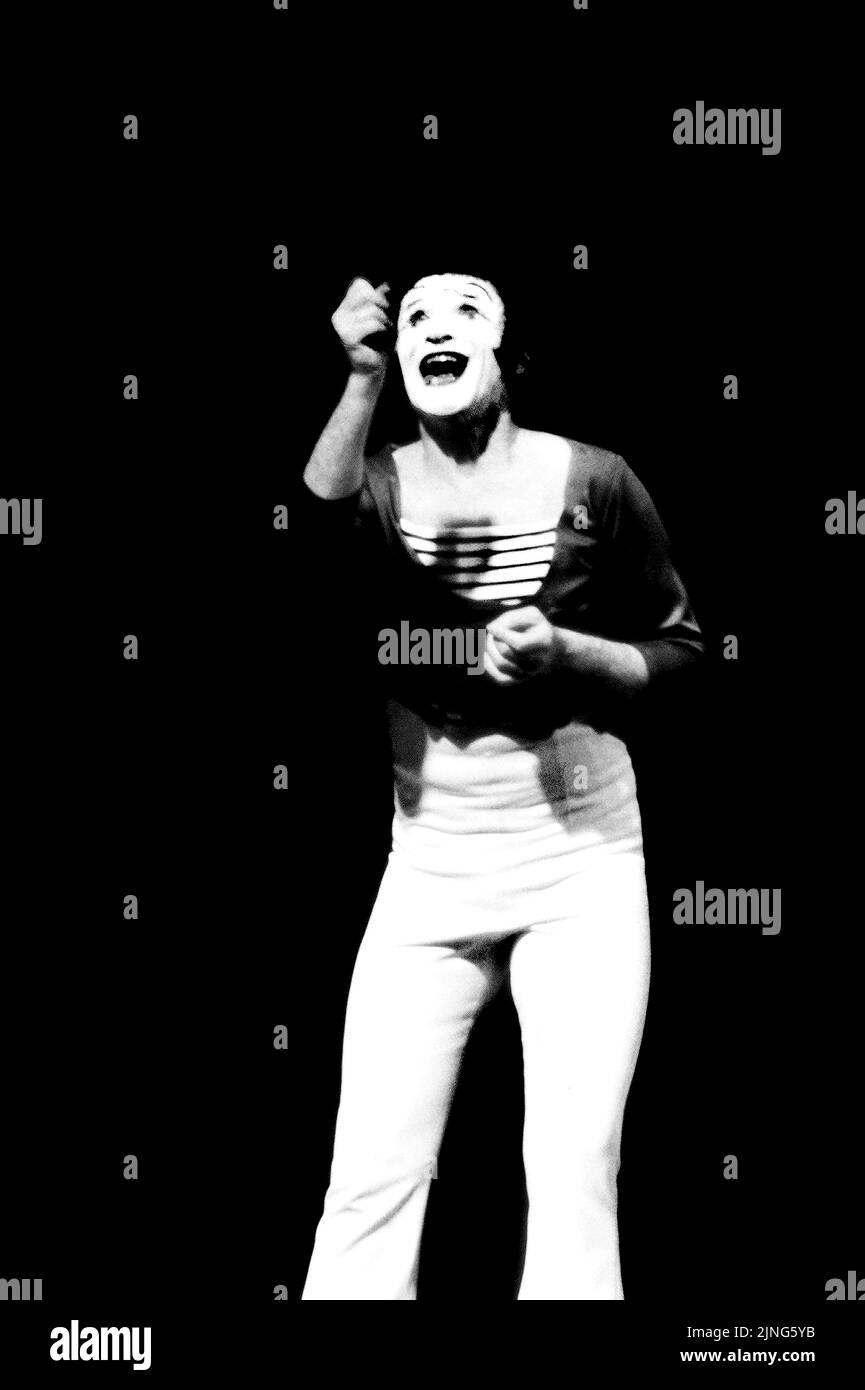 Marcel Marceau, mime Stock Photo - Alamy