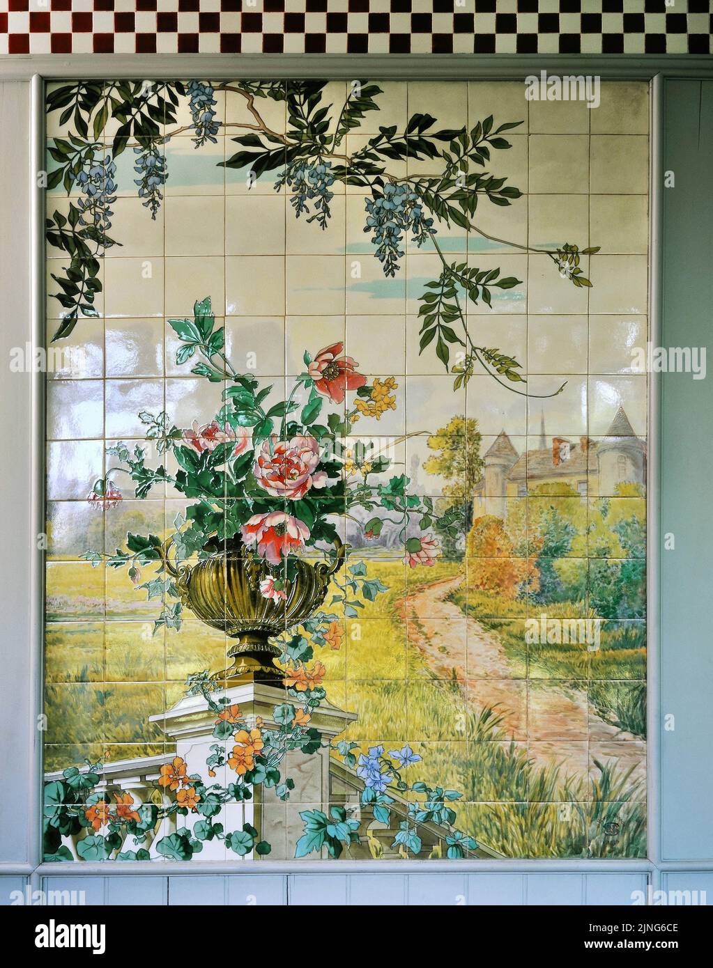 Sevres tiles hi-res stock photography and images - Alamy