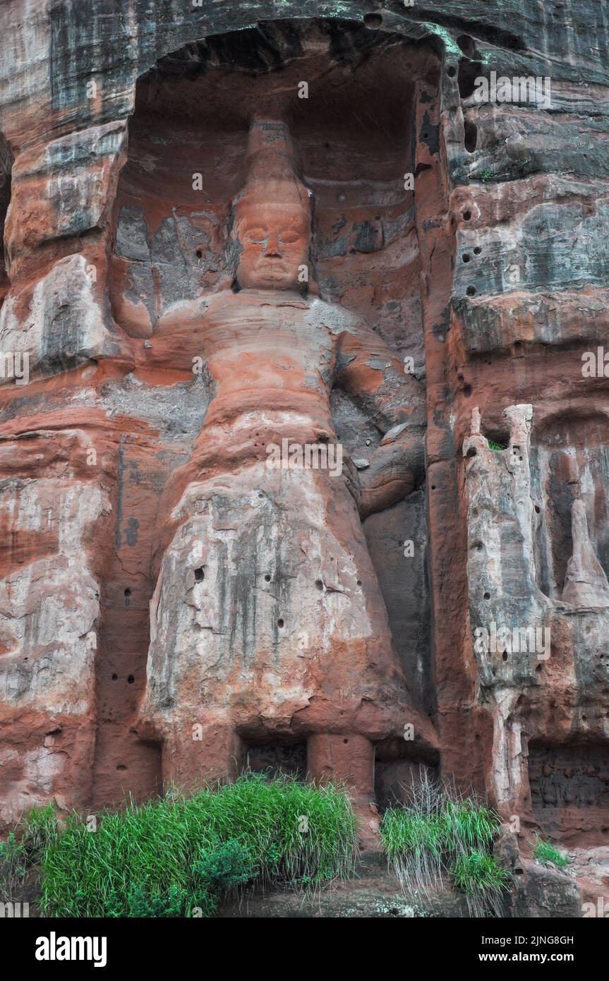 Giant man of leshan hi-res stock photography and images - Alamy