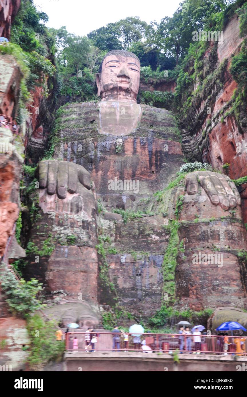 Giant man of leshan hi-res stock photography and images - Alamy