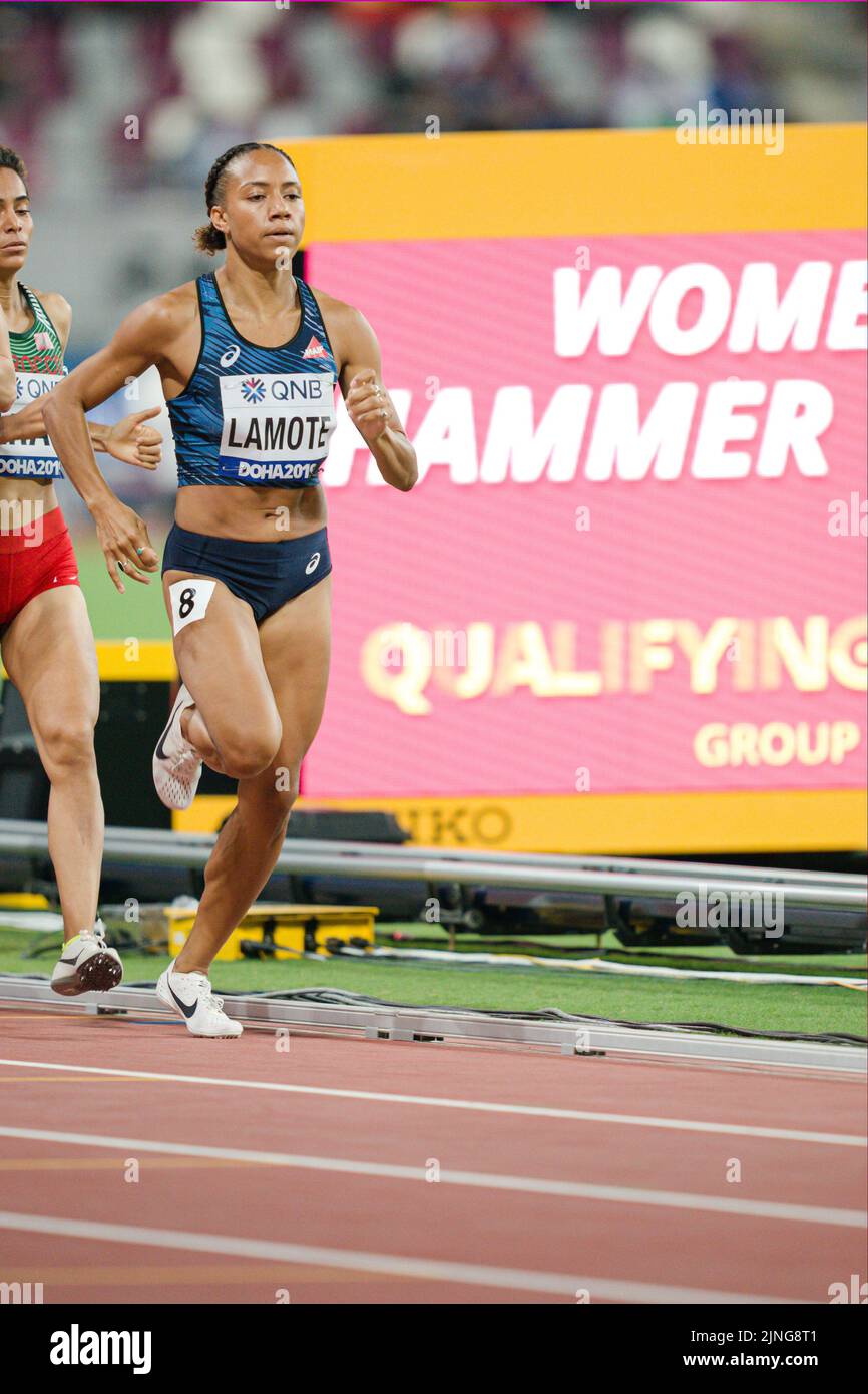 Rénelle Lamote participating in the 800 meters at the Doha 2019 World ...