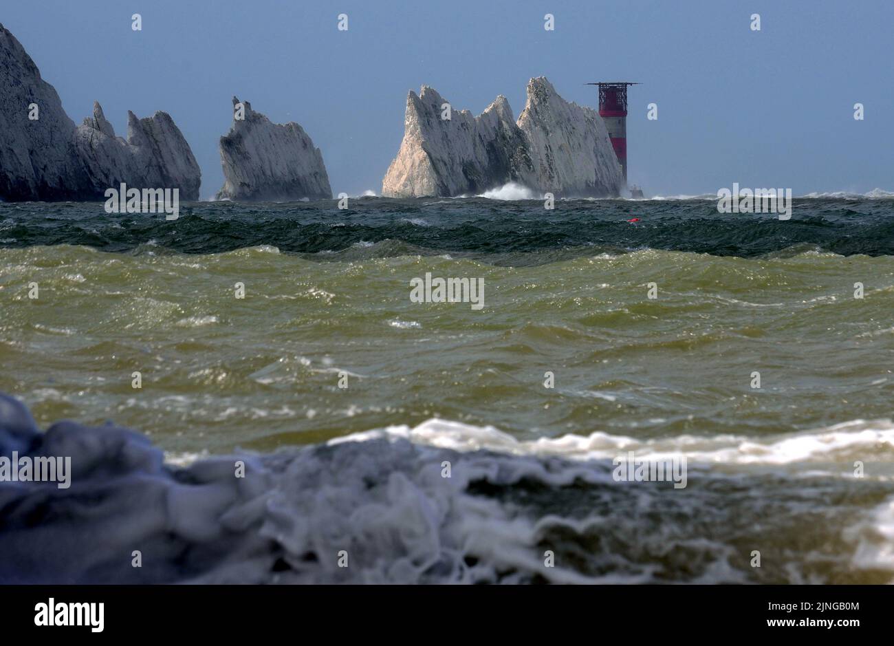 THE NEEDLES , THE NEEDLES LIGHTHOUSE, ISLE OF WIGHT. PIC MIKE WALKER ...