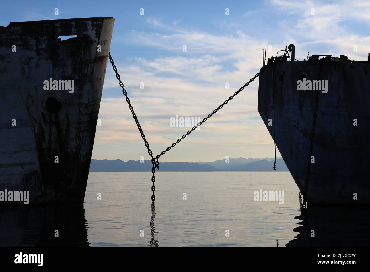 Old ships hi-res stock photography and images - Alamy
