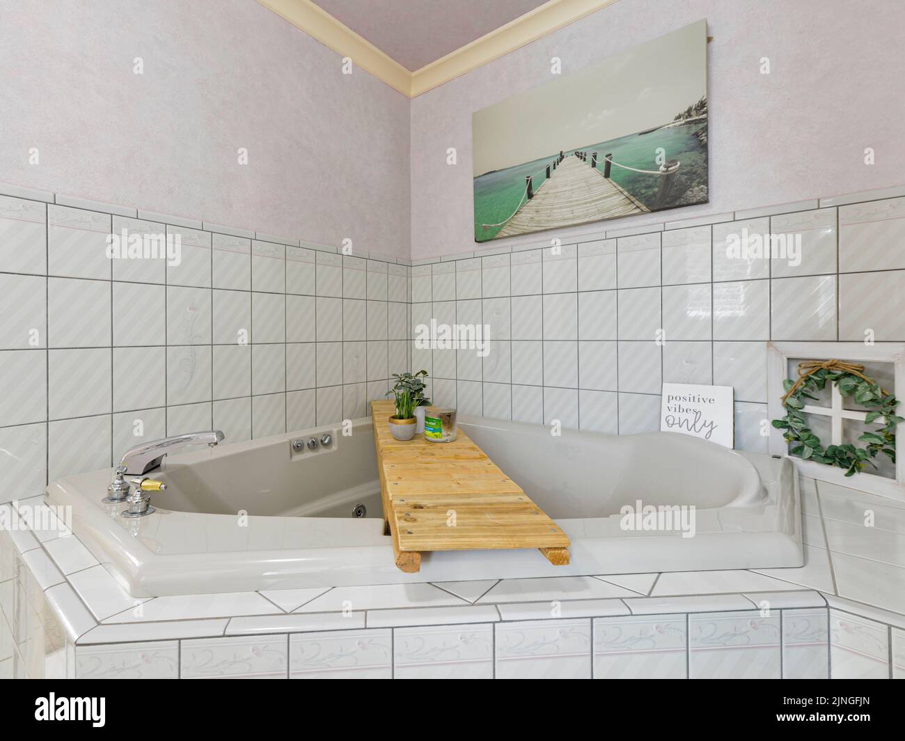 Bathtub interior design hi-res stock photography and images - Alamy