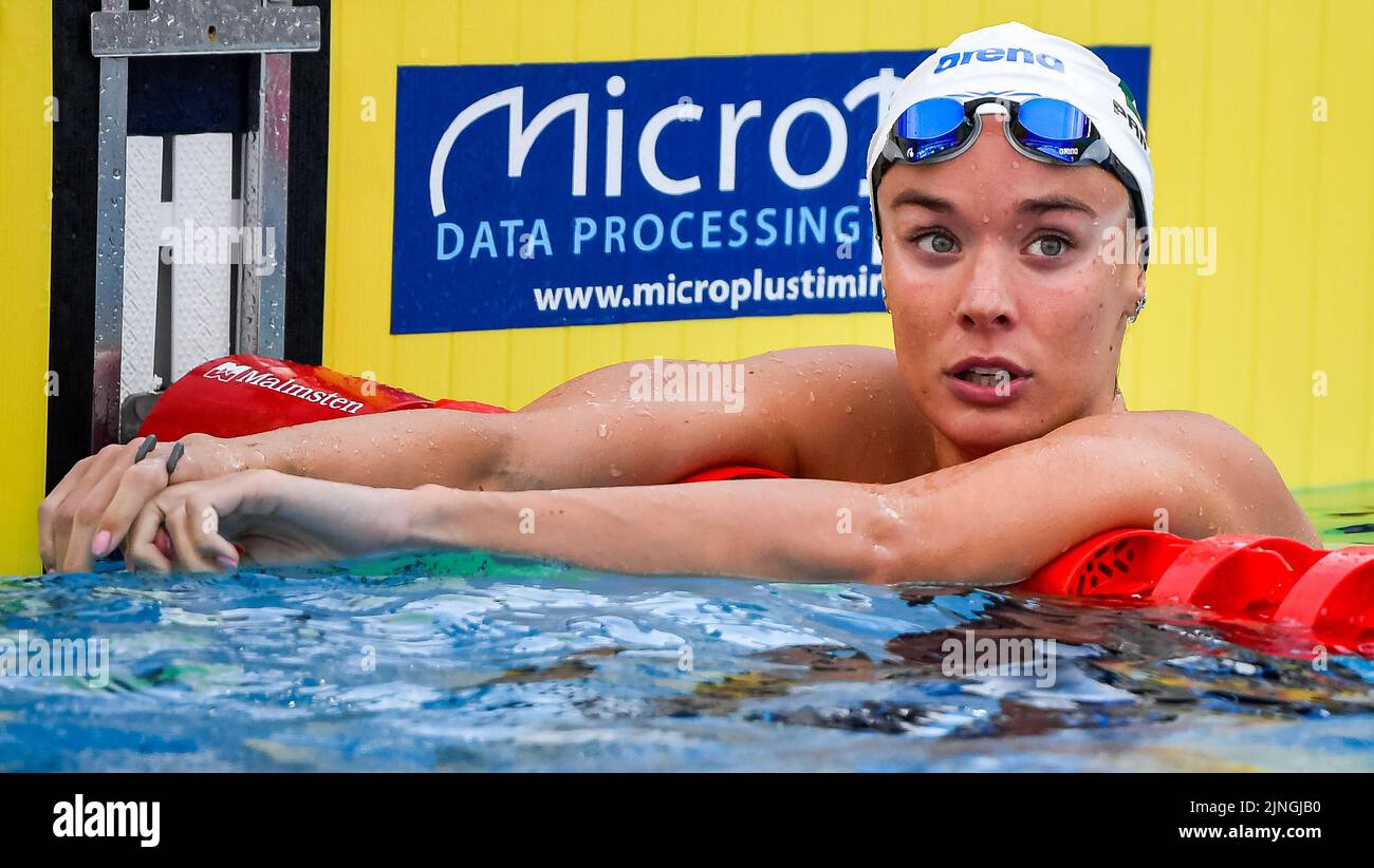 200m backstroke women semi final hi-res stock photography and images ...