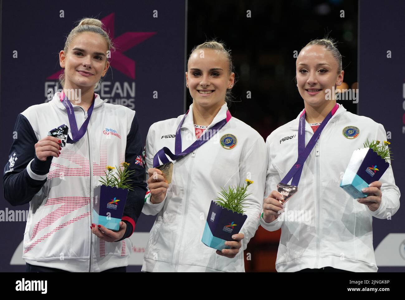 Alice kinsella gymnastics gold hi-res stock photography and images - Alamy