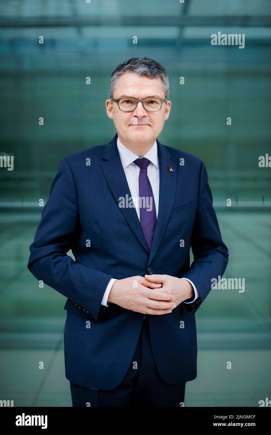 Berlin, Deutschland. 15th Feb, 2022. Roderich Kiesewetter, MdB, CDU ...