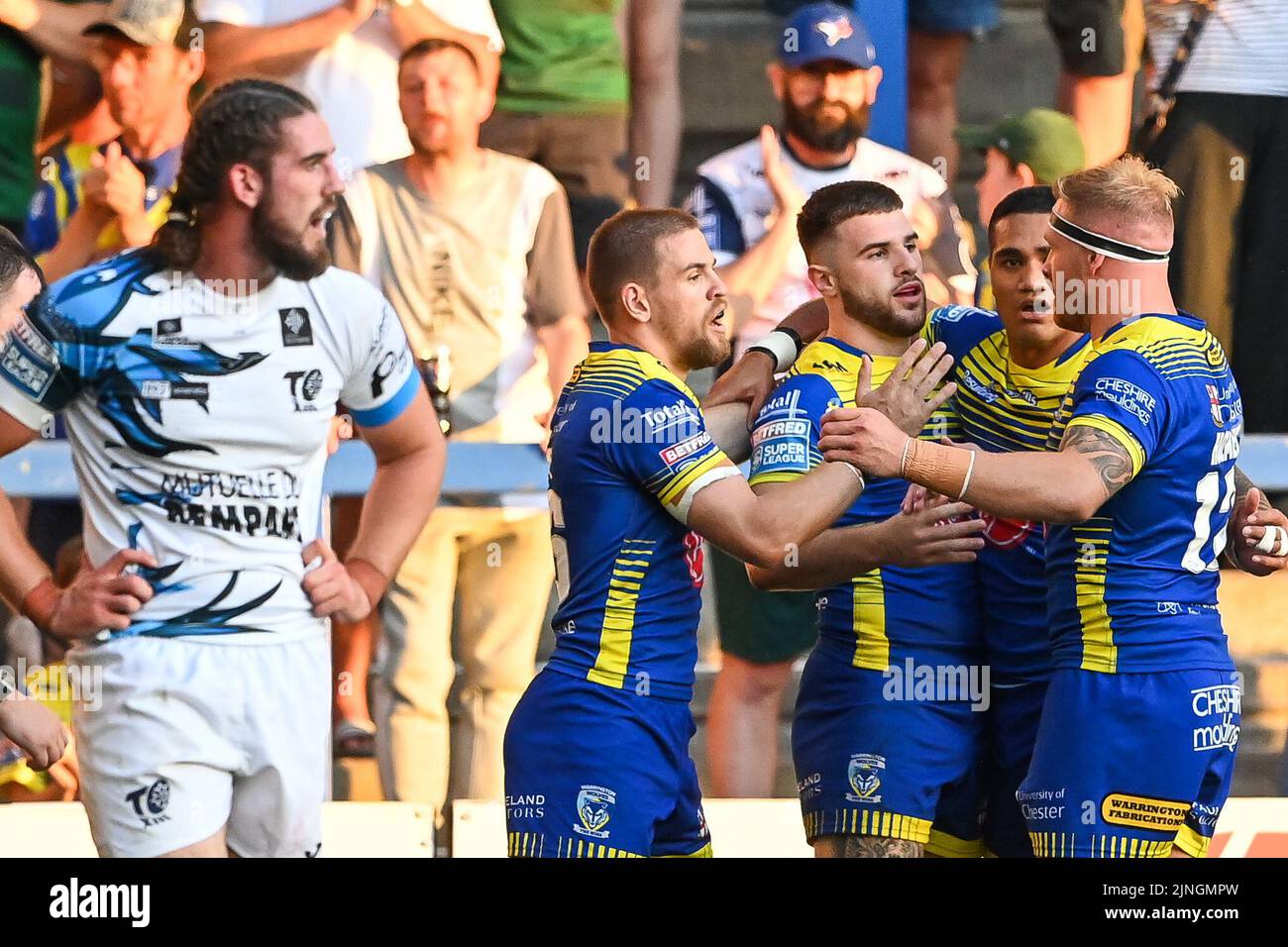 Connor Wrench #23 of Warrington Wolves celebrates his try Stock Photo ...