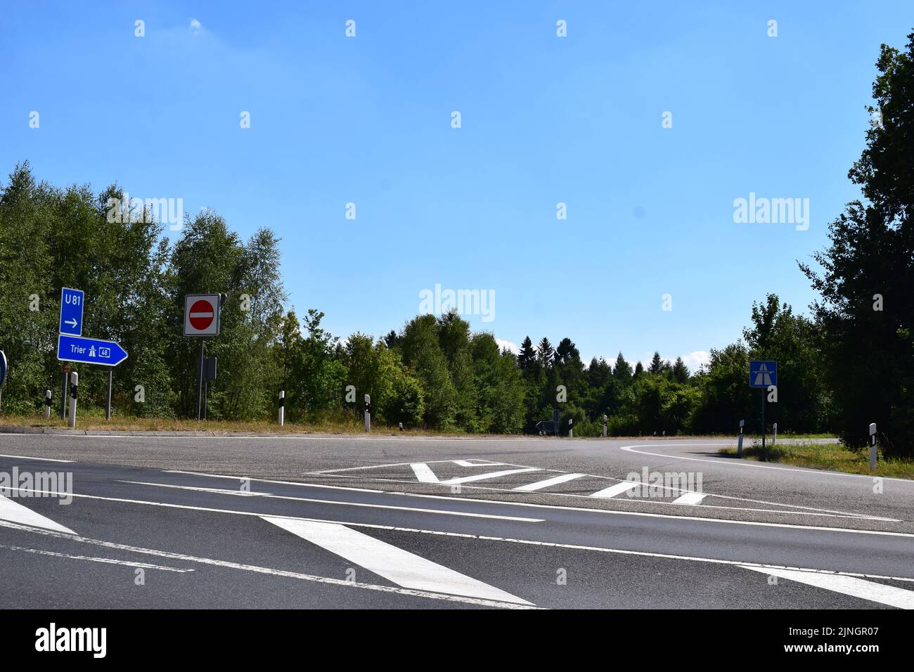 Autobahnauffahrt hi-res stock photography and images - Alamy