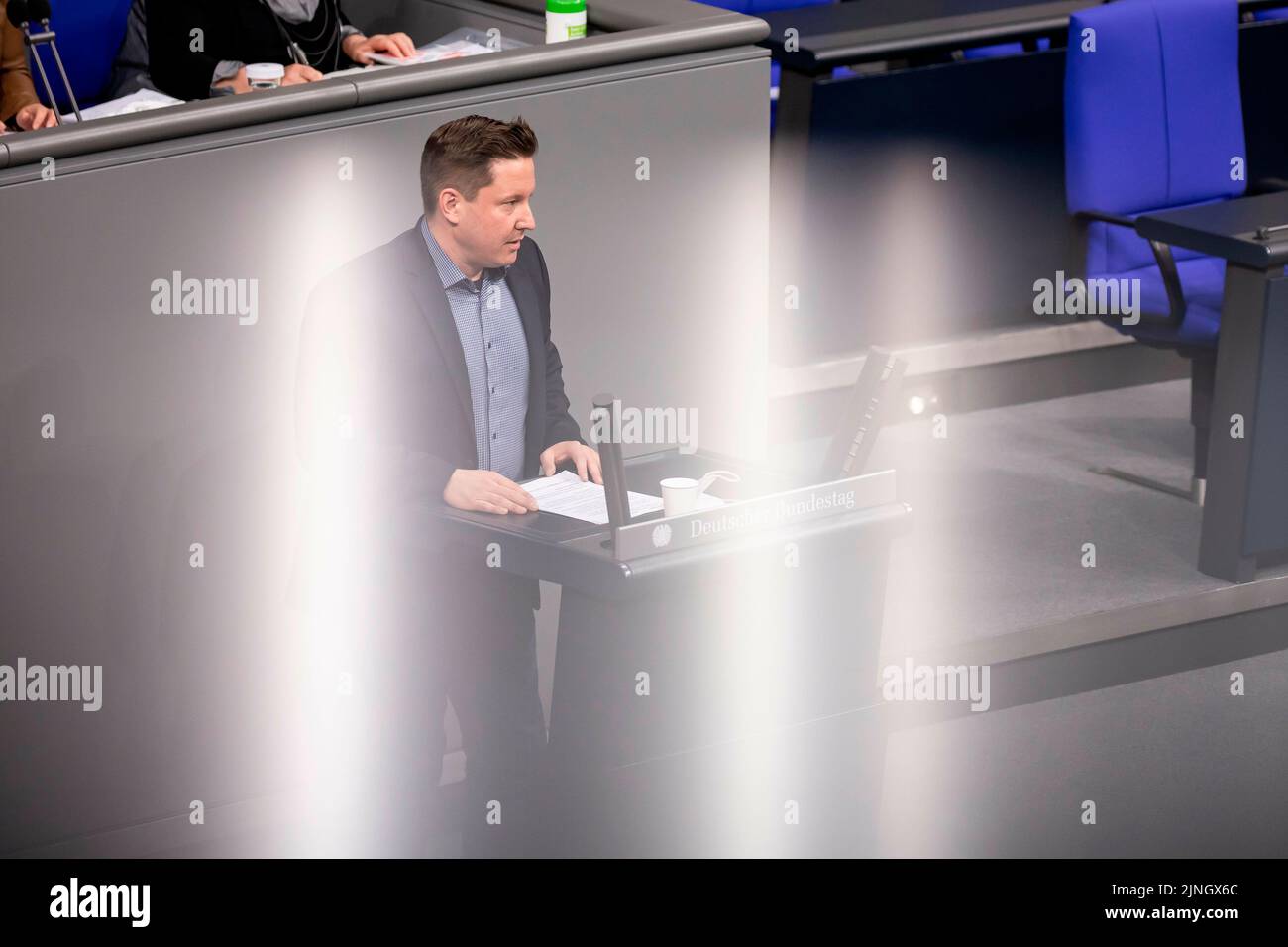 Berlin, Deutschland. 17th Feb, 2022. Hannes Walter, SPD during a debate ...