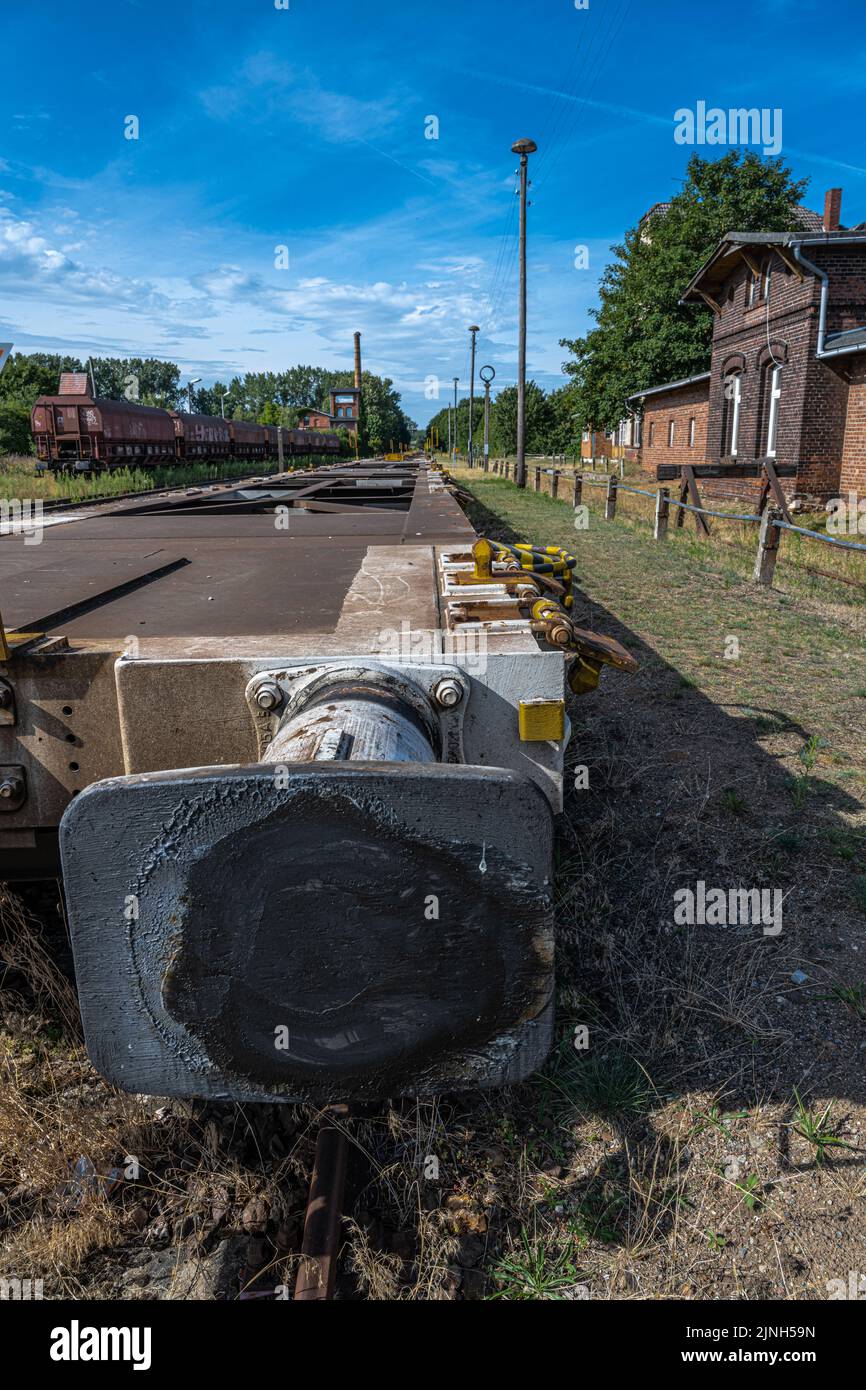Empty freight hi-res stock photography and images - Alamy