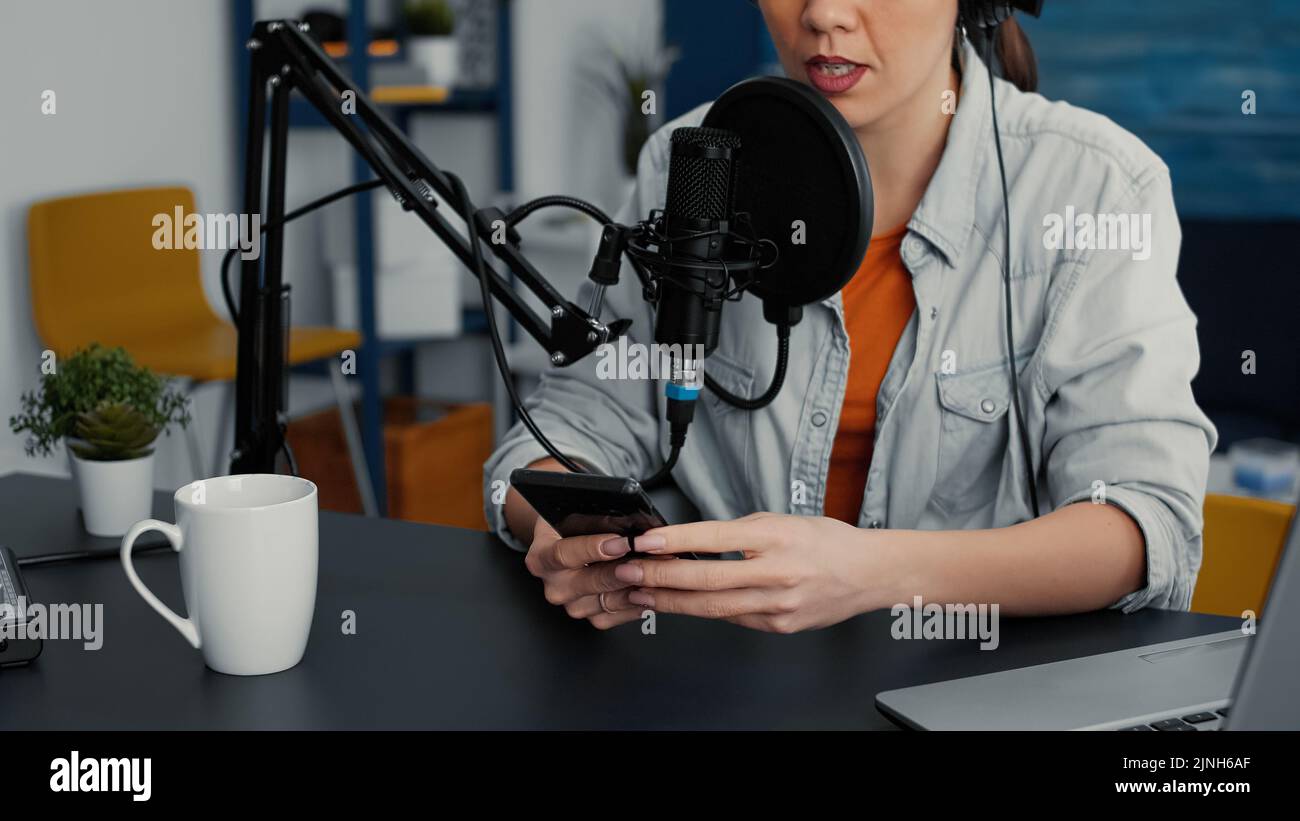 Radio messages hi-res stock photography and images - Alamy