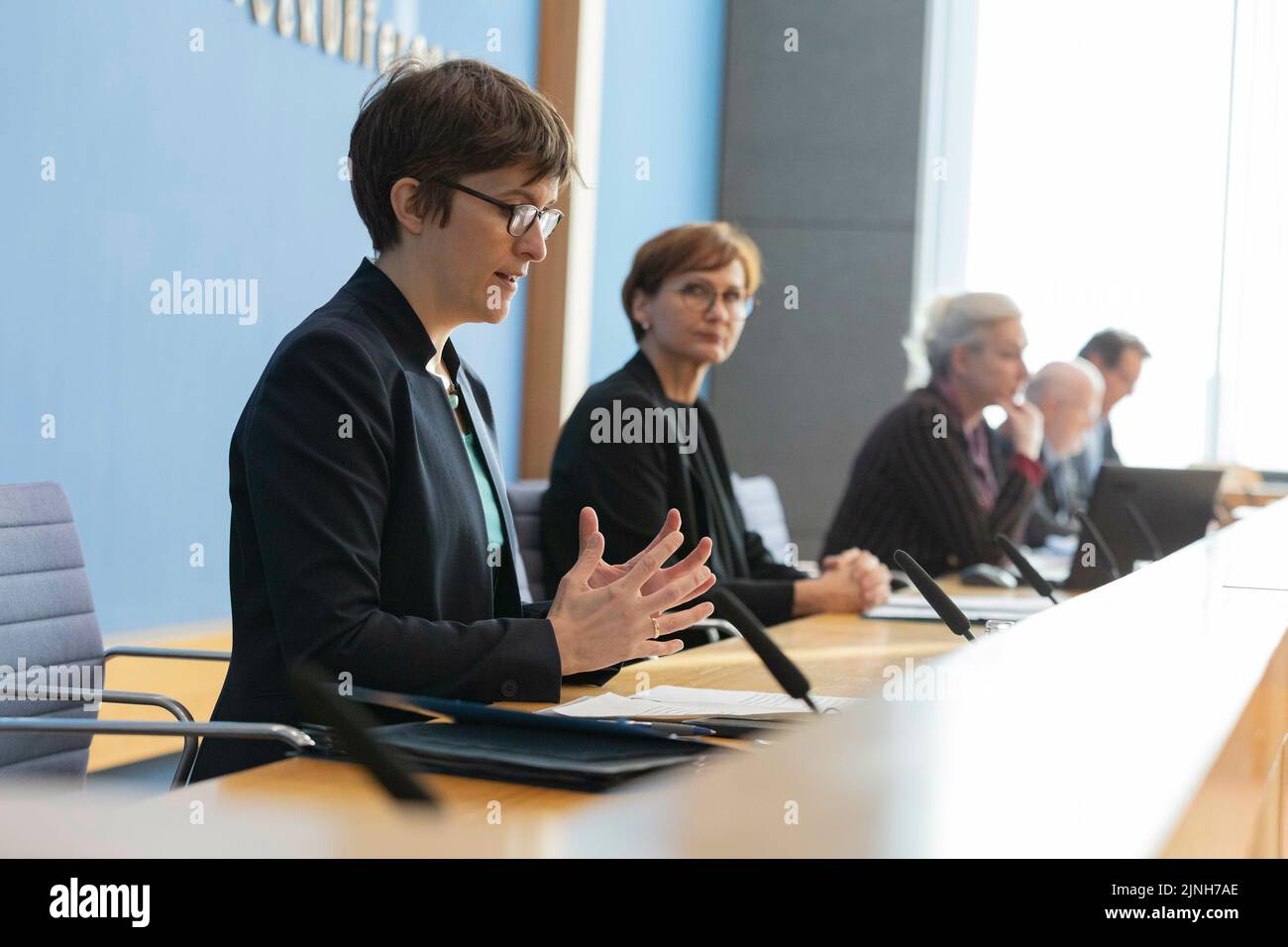 Anna stark hi-res stock photography and images - Alamy