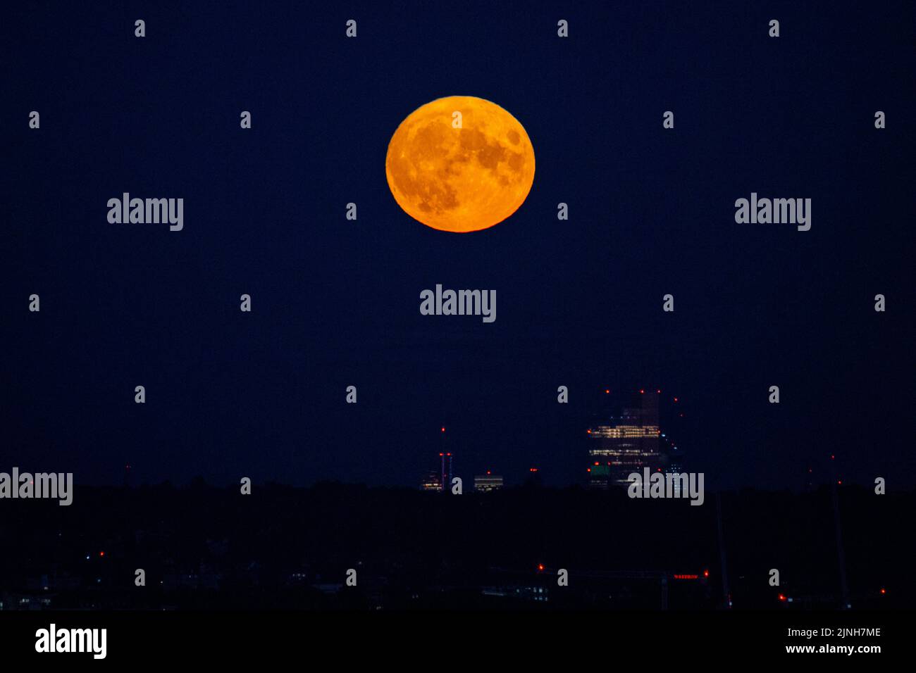 Full Blue Moon August 2022
