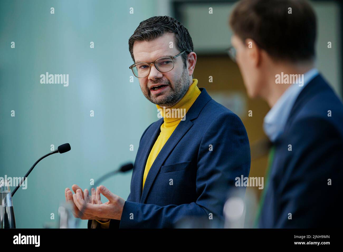 Politik politics editorial politician infection protection act hi-res ...