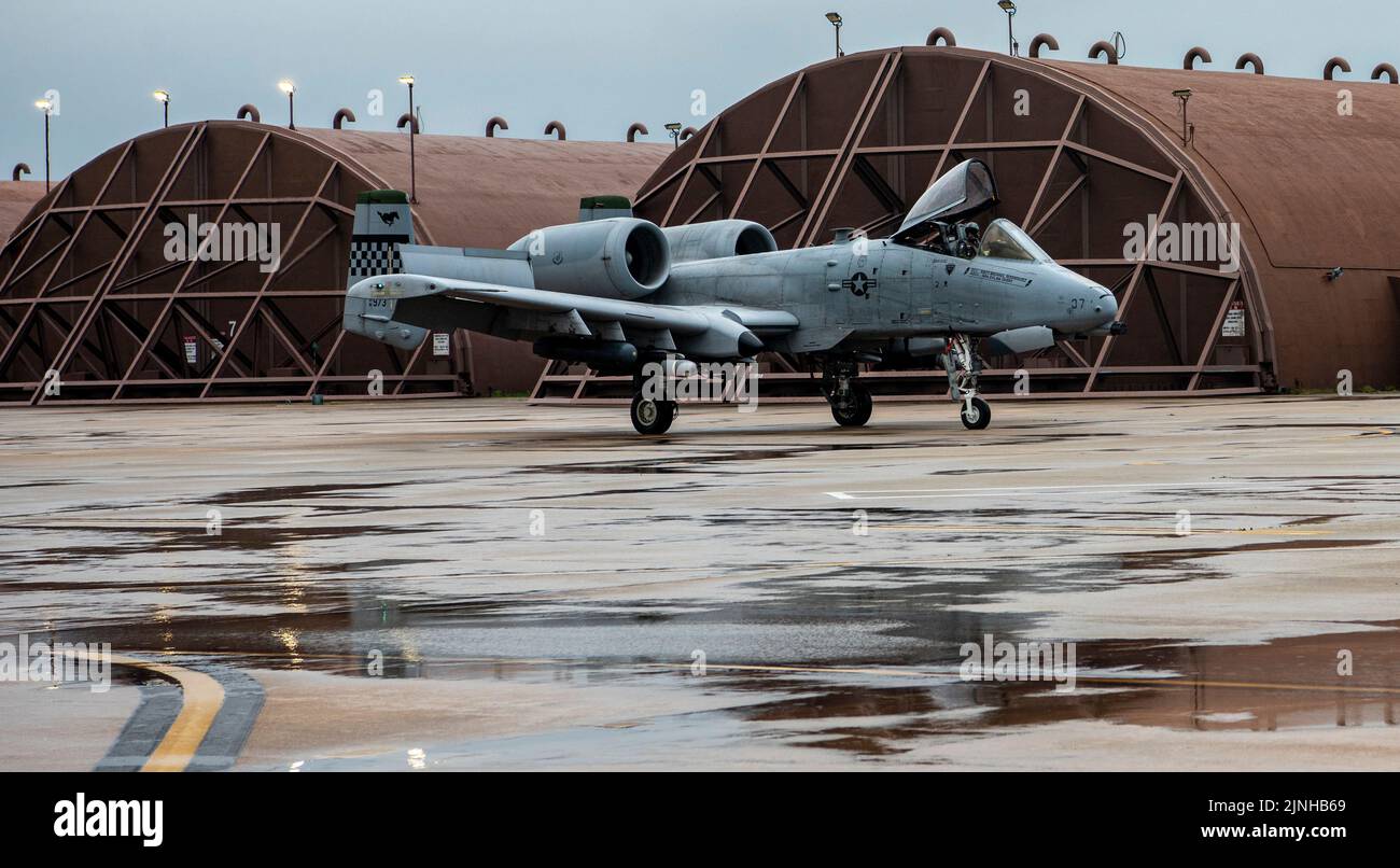 25th fighter generation squadron hi-res stock photography and images ...