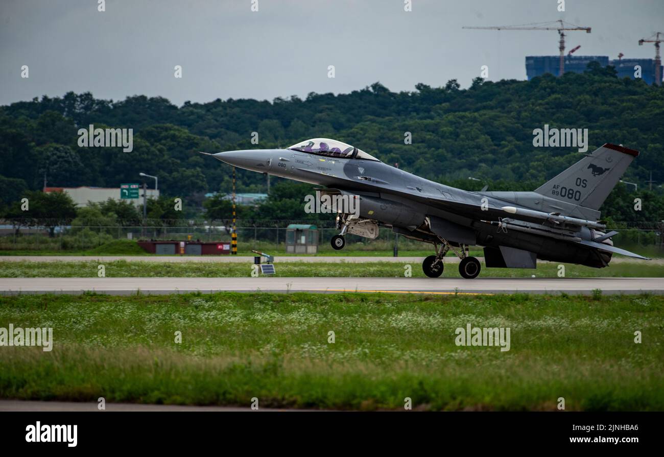 36th fighter generation squadron hi-res stock photography and images ...