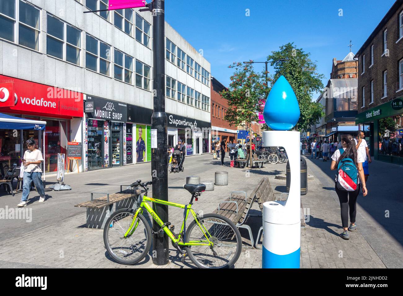 Water fountain dispenser public streets local high street hounsl hi-res ...