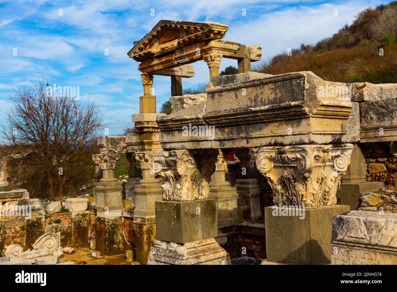 Nymphaeum Traiani in Ephesus Stock Photo - Alamy