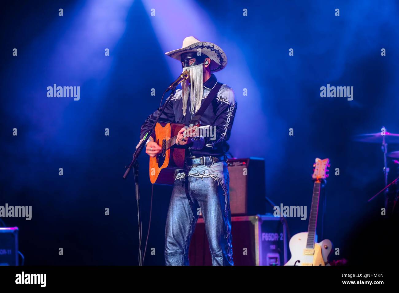 Barb wire motif hi-res stock photography and images - Alamy