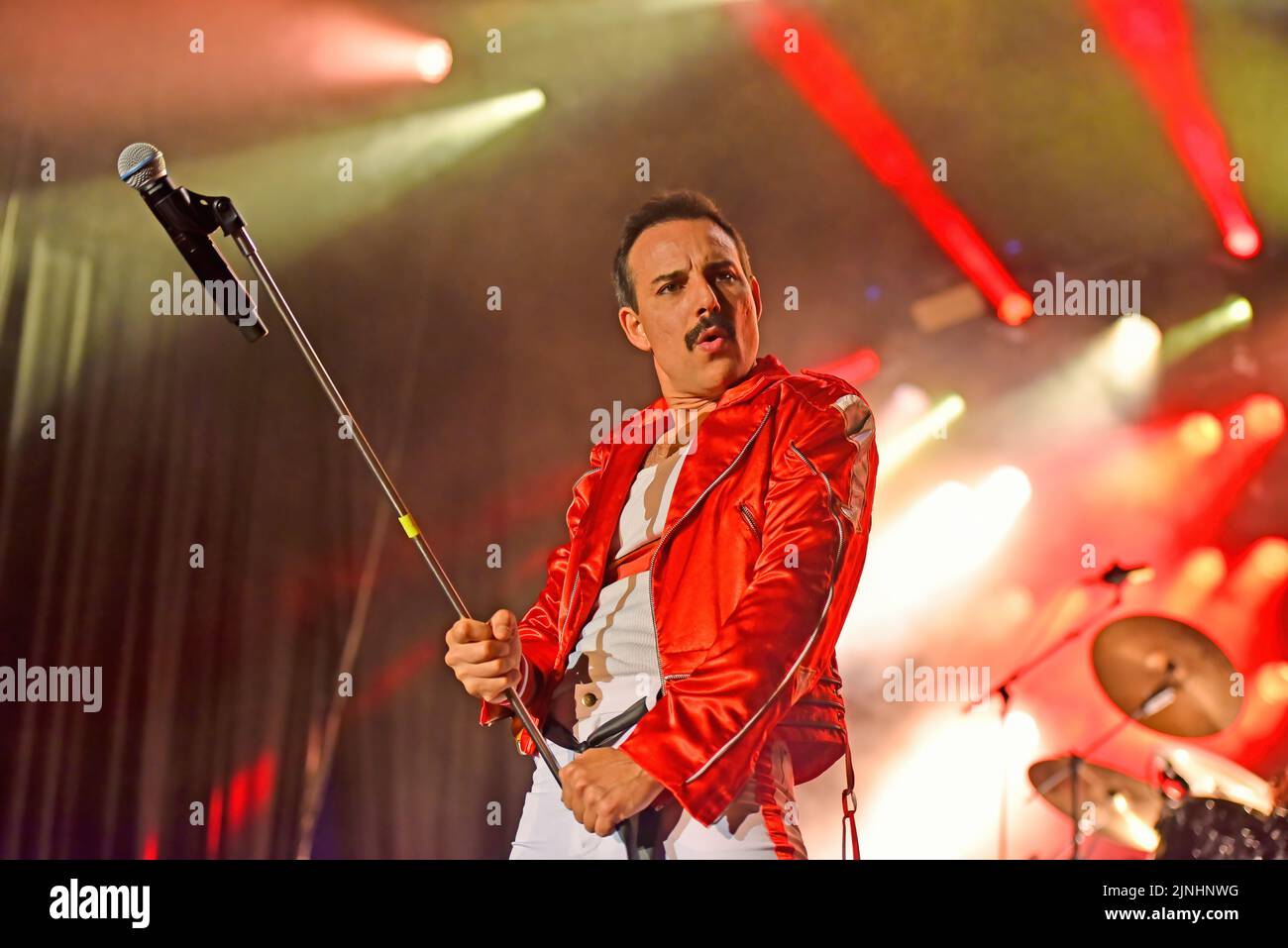 Freddie mercury images hi-res stock photography and images - Alamy
