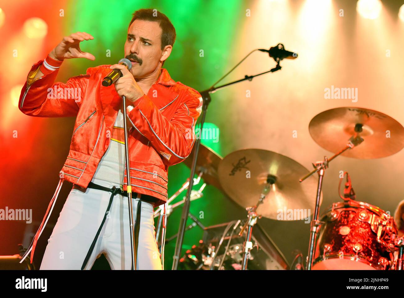 Freddie mercury images hi-res stock photography and images - Alamy