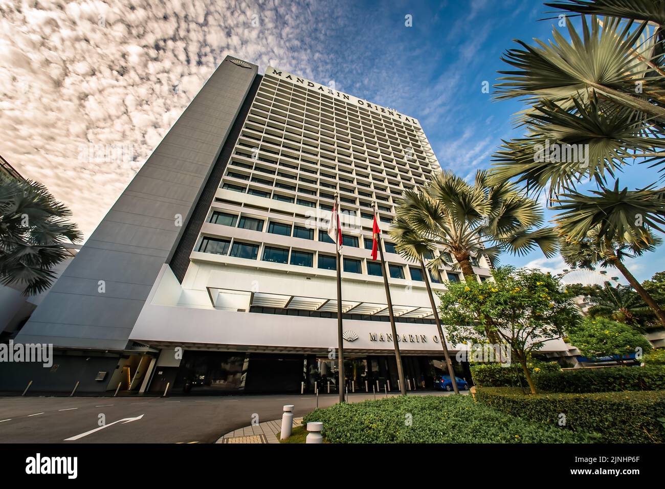 Marina Mandarin Hotel Logo