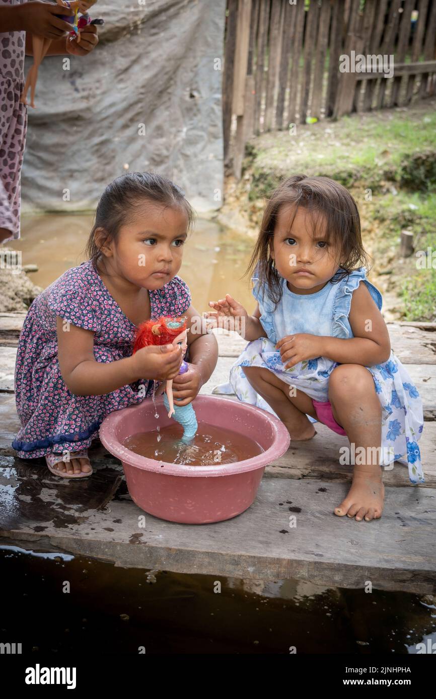 Young girls dolls hi-res stock photography and images - Alamy