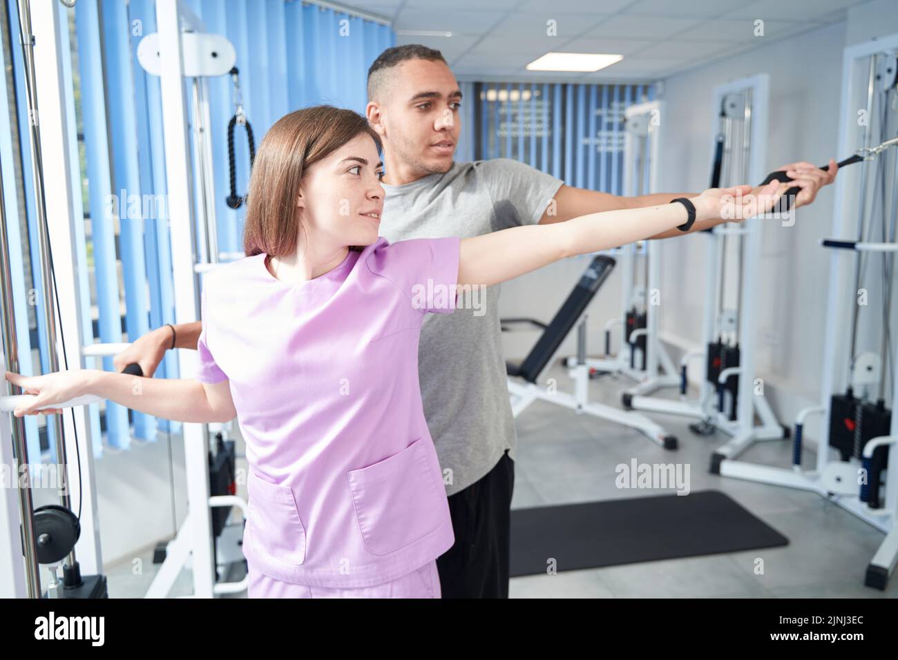 Orthopaedic doctor doing physical hi-res stock photography and images ...