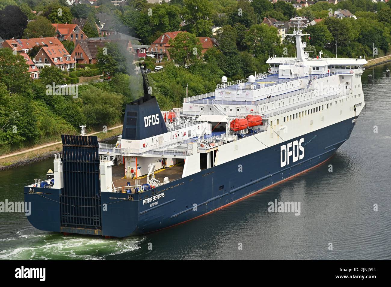DFDS' Passenger- and Ro-Ro-Ferry PATRIA SEAWAYS passing the Kiel Canal ...