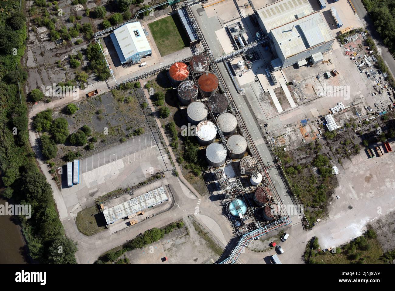 Overhead tanks hi-res stock photography and images - Alamy