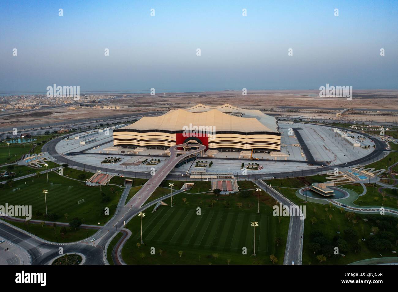 Al bayt stadium hi-res stock photography and images - Alamy