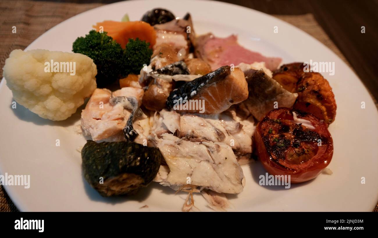 Buffet meal hi-res stock photography and images - Alamy
