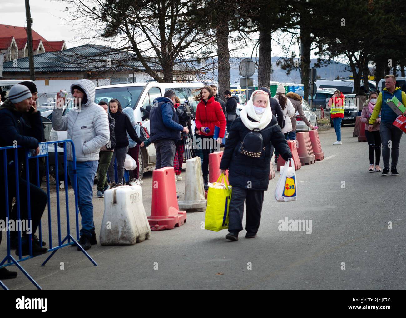 Siret Border, Romania - March 02, 2022: Ukrainian refugees Editorial ...