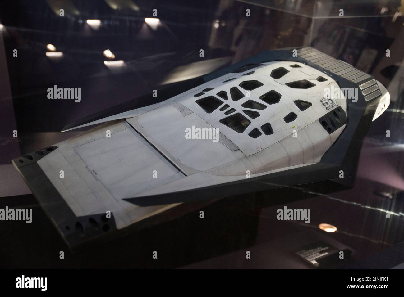 Interstellar Movie Ship Interstellar Endurance Spaceship By Josh Byers