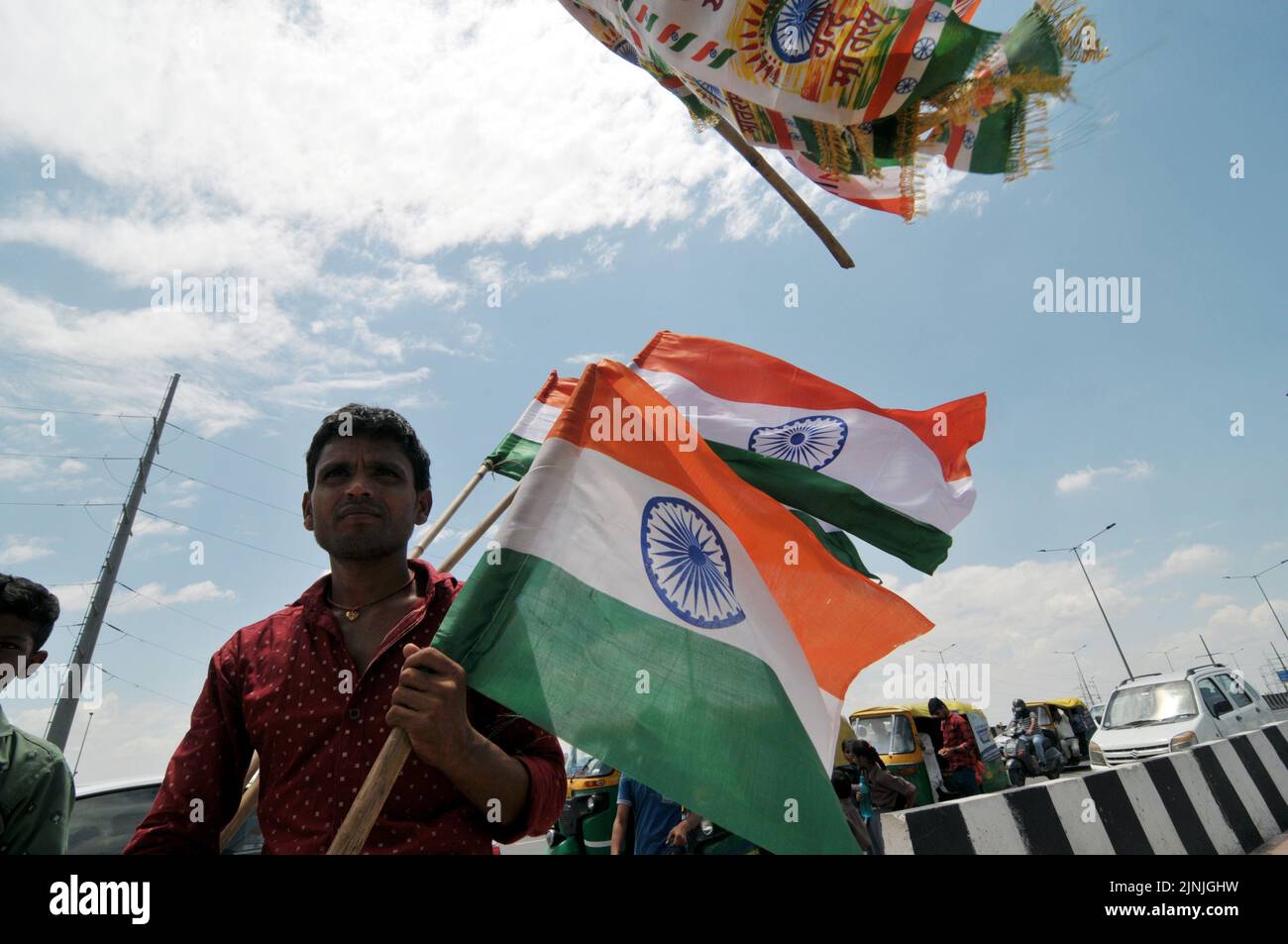 Indrapuram, Uttar Pradesh, India. 12th Aug, 2022. Vendor sale Tricolor ...