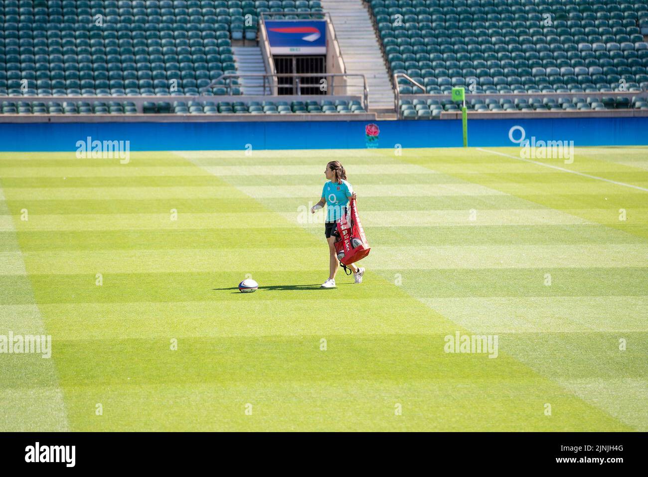 Canon 200 400 1 4 hi-res stock photography and images - Alamy