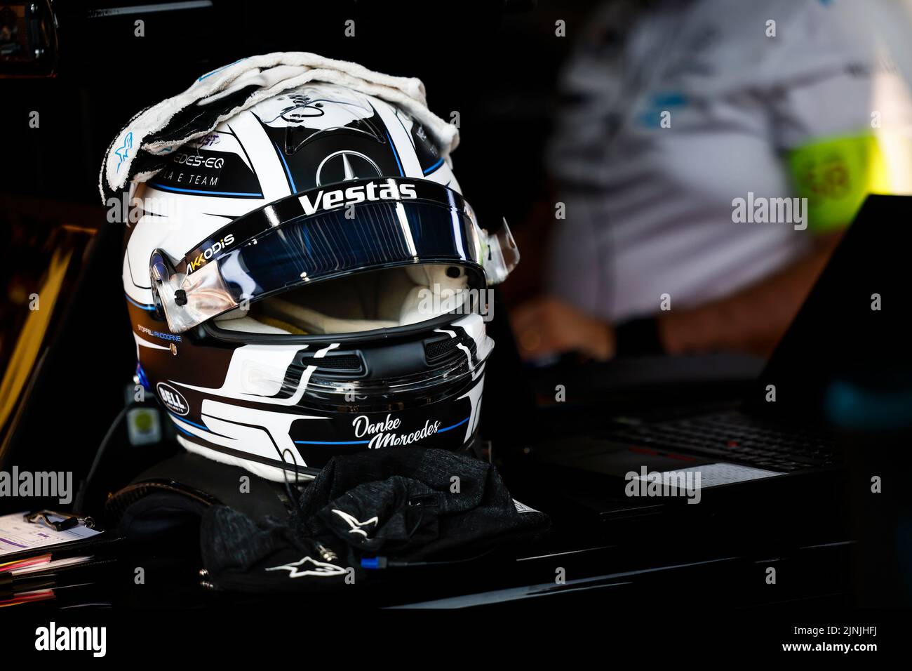 Special Helmet, 05 Vandoorne Stoffel (bel), Mercedes-EQ Silver Arrow 02 ...